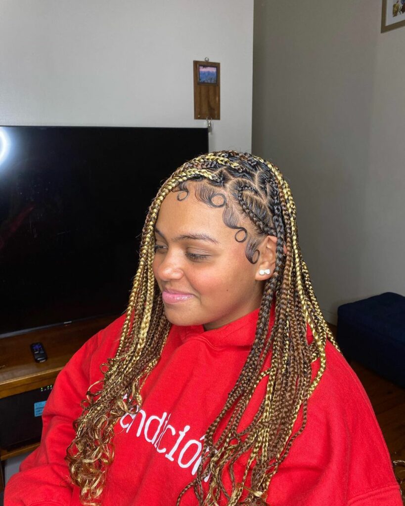 30 Knotless Braids With A Heart On The Side