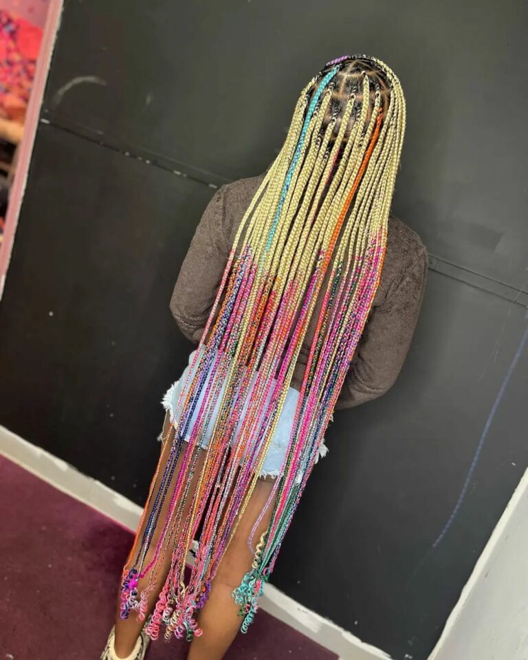 50 Stunning Knotless Braids With Color [2023]