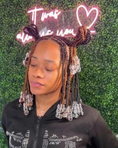 40+ Short Knotless Braids To Revamp Your Look [2024]