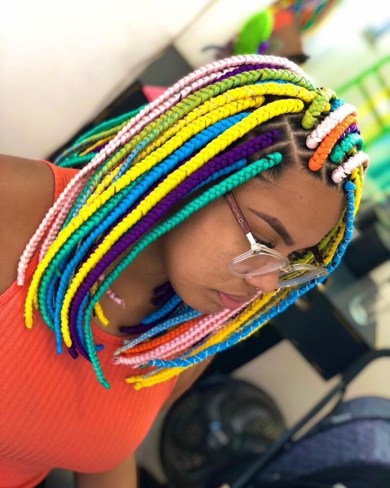 55 Eye-Catching Box Braids With Vibrant Colors [+ Vids 2024]